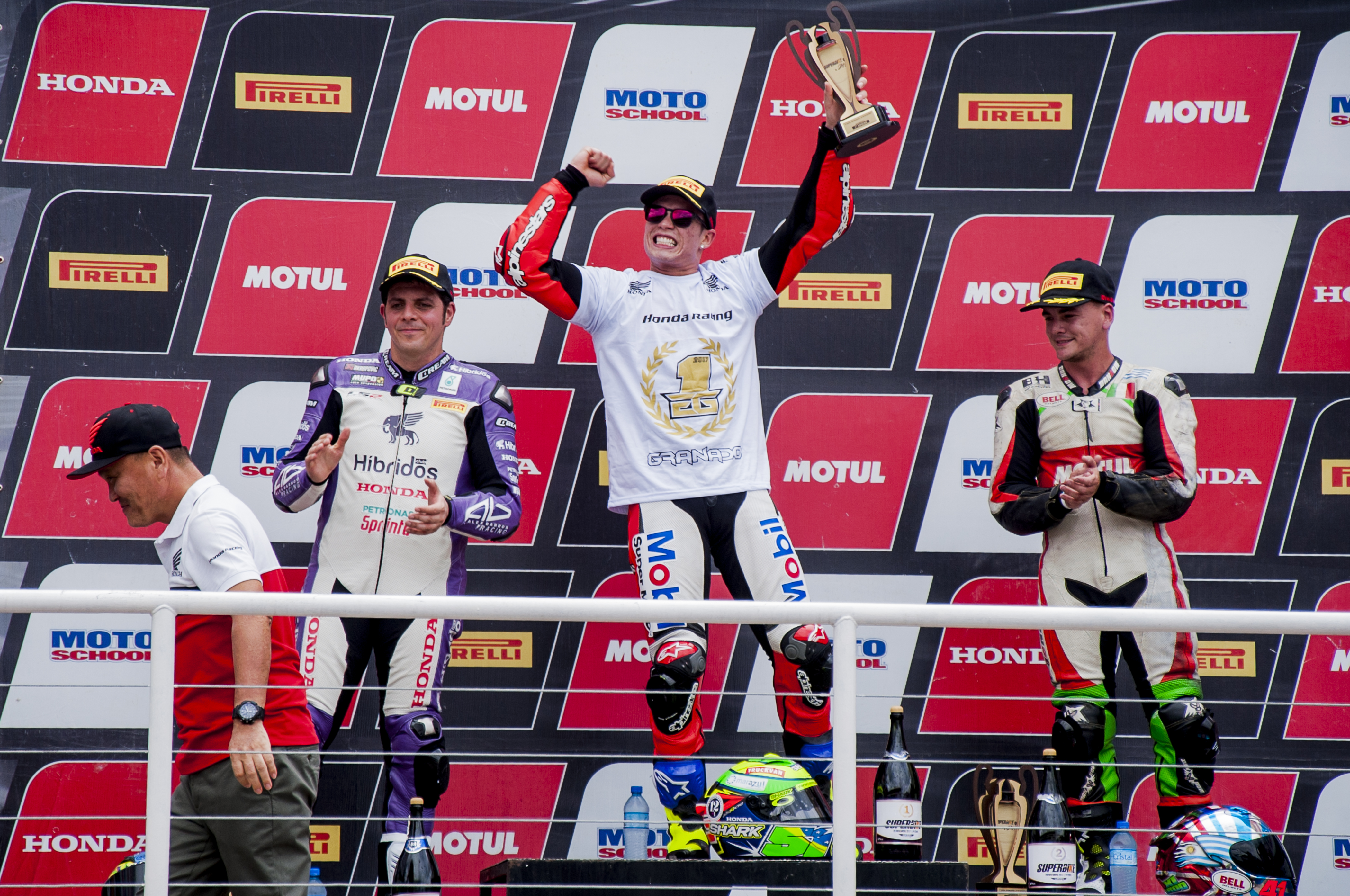 Eric Granado é campeão do Superbike Brasil